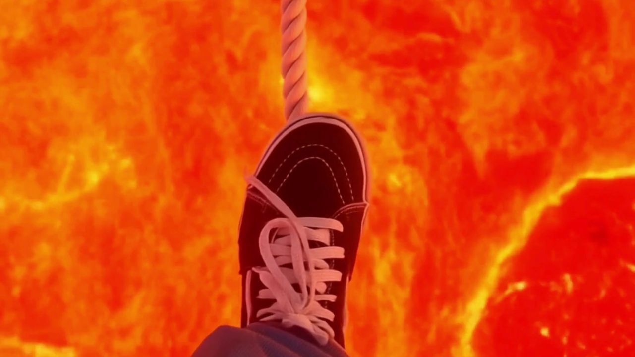 PodEduc - [Nah 2026] Floor Is Lava